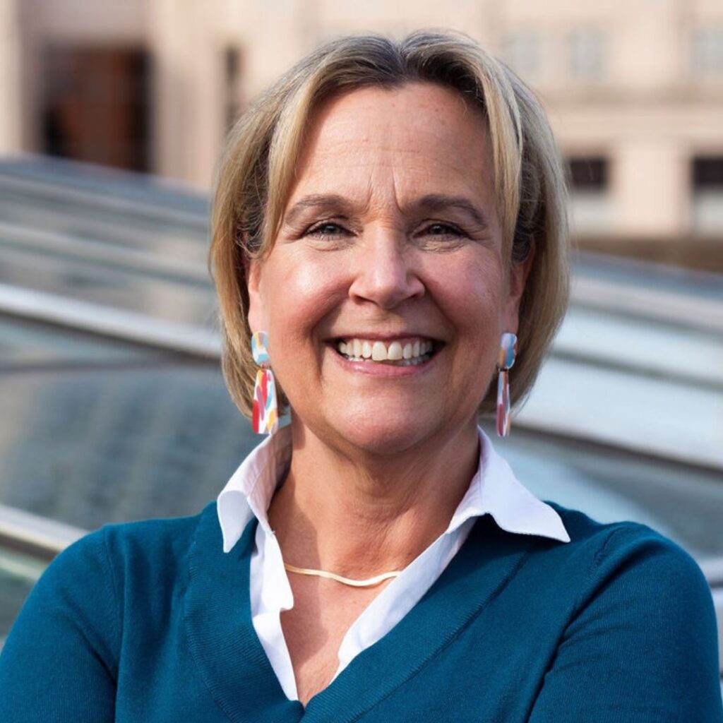 Leadership Academy - Smith Mountain Lake Regional Chamber of Commerce